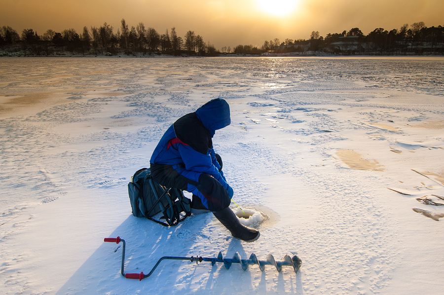 Ice Fishing Basics – What You Need To Go – Ultimate Fishing Worldwide ...